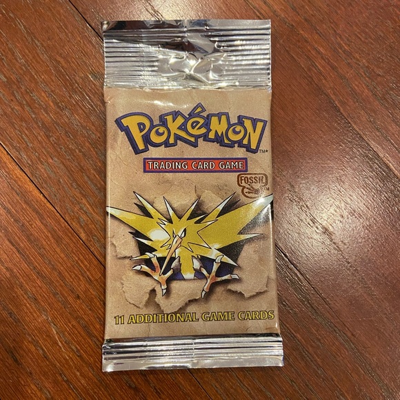 Pokemon | Other | 999 Pokmon Trading Card Game Fossil Pack | Poshmark